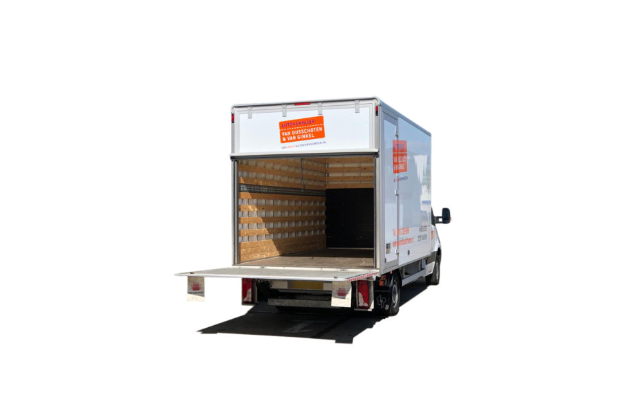 Bakwagen met laadklep - 20m3 huren | Van Dusschoten & Van Ginkel Bakwagen met laadklep - 20m3 huren | Van Dusschoten & Van Ginkel